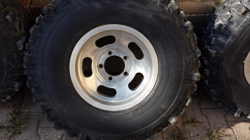 Das Offroad Forum: 5 Stück Super Swamper TSL in 34x9,5-15 auf Wolfrace ...