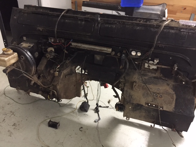 Das Offroad Forum: Defender Spritzwand/Kabelbaum/Lenkung