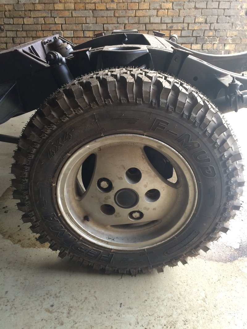 Das Offroad Forum: 4x Reifen Neuwertig FEDIMA F-MUD 205/80 R16