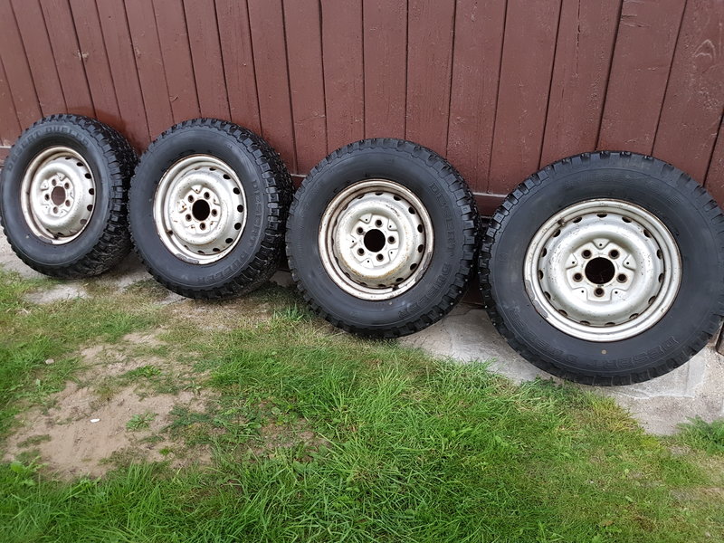 Das Offroad Forum: MERCEDES G W460/W461 4 Stahlfelgen 5.5X15 mit Reifen ...